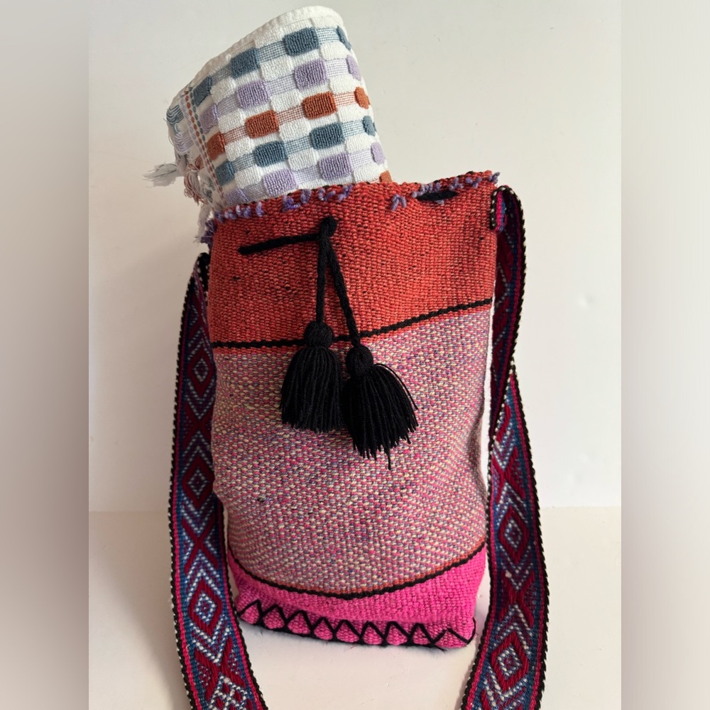 Hand Woven Large Artisan Peruvian Wool Bag.Great For … - Gem